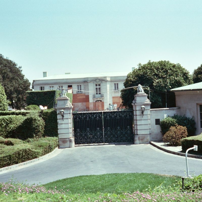 Chartwell Mansion - Mansión de estilo château francés en Bel Air, Los ...