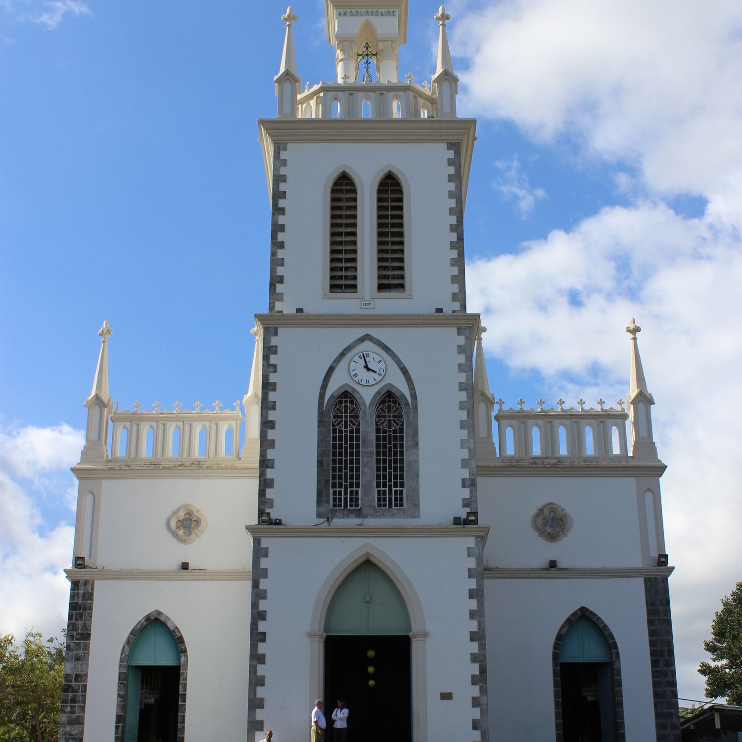 Église Notre-Dame-du-Rosaire - Gothic Revival church in Saint-Louis ...