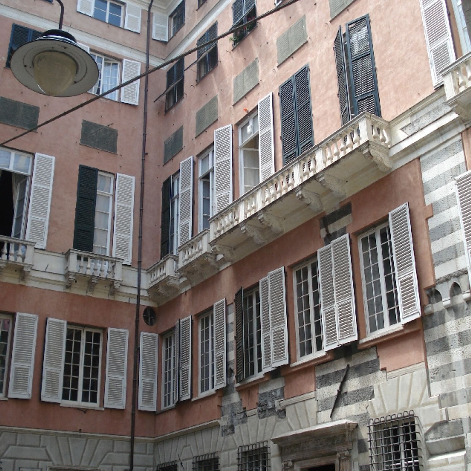 Palazzo Cattaneo Della Volta - Palacio barroco en Piazza Cattaneo ...