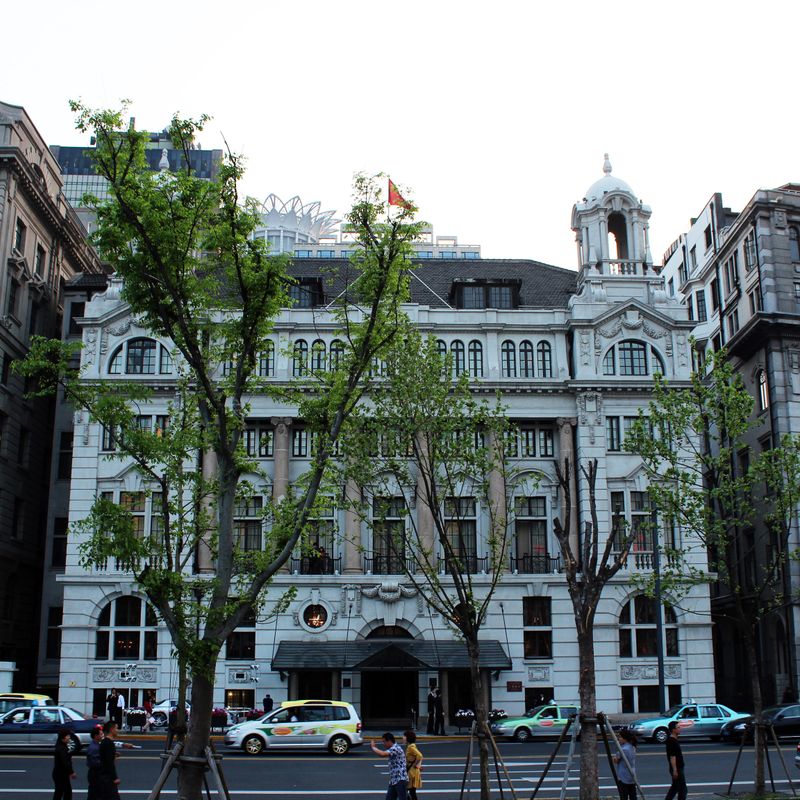 Shanghai Club Building - Six-story baroque building at The Bund ...