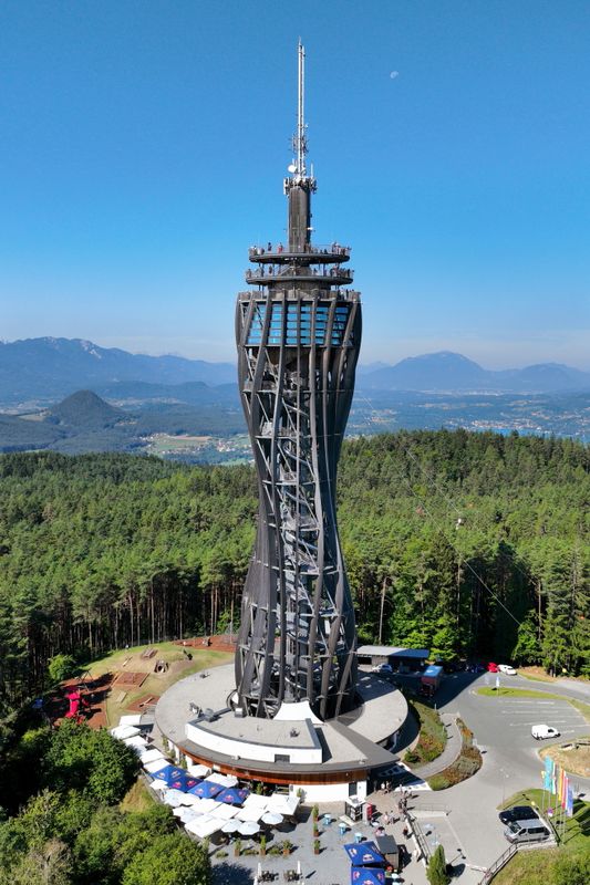 Pyramidenkogel Tower - Tour d'observation en bois à Keutschach am See ...