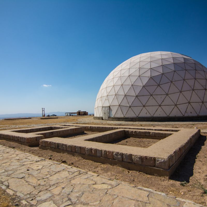 Observatorio de Maraghe - Ruinas del observatorio del siglo XIII en ...