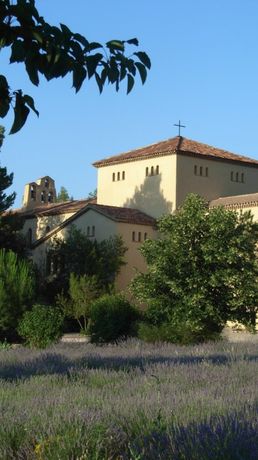 Abbaye Notre-Dame-de-Fidélité de Jouques - abbey located in Bouches-du ...